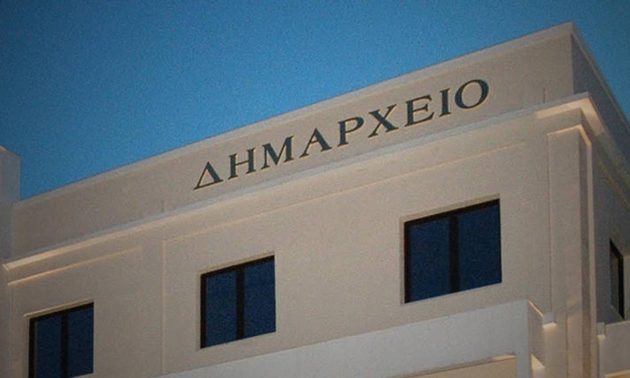 ΔΗΜΟΤΙΚΗ ΕΠΙΤΡΟΠΗ 23/4/2025 live - Polis Media